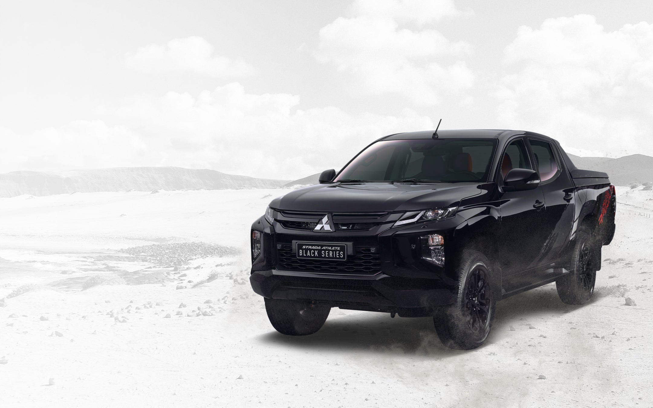 2022 Mitsubishi Strada